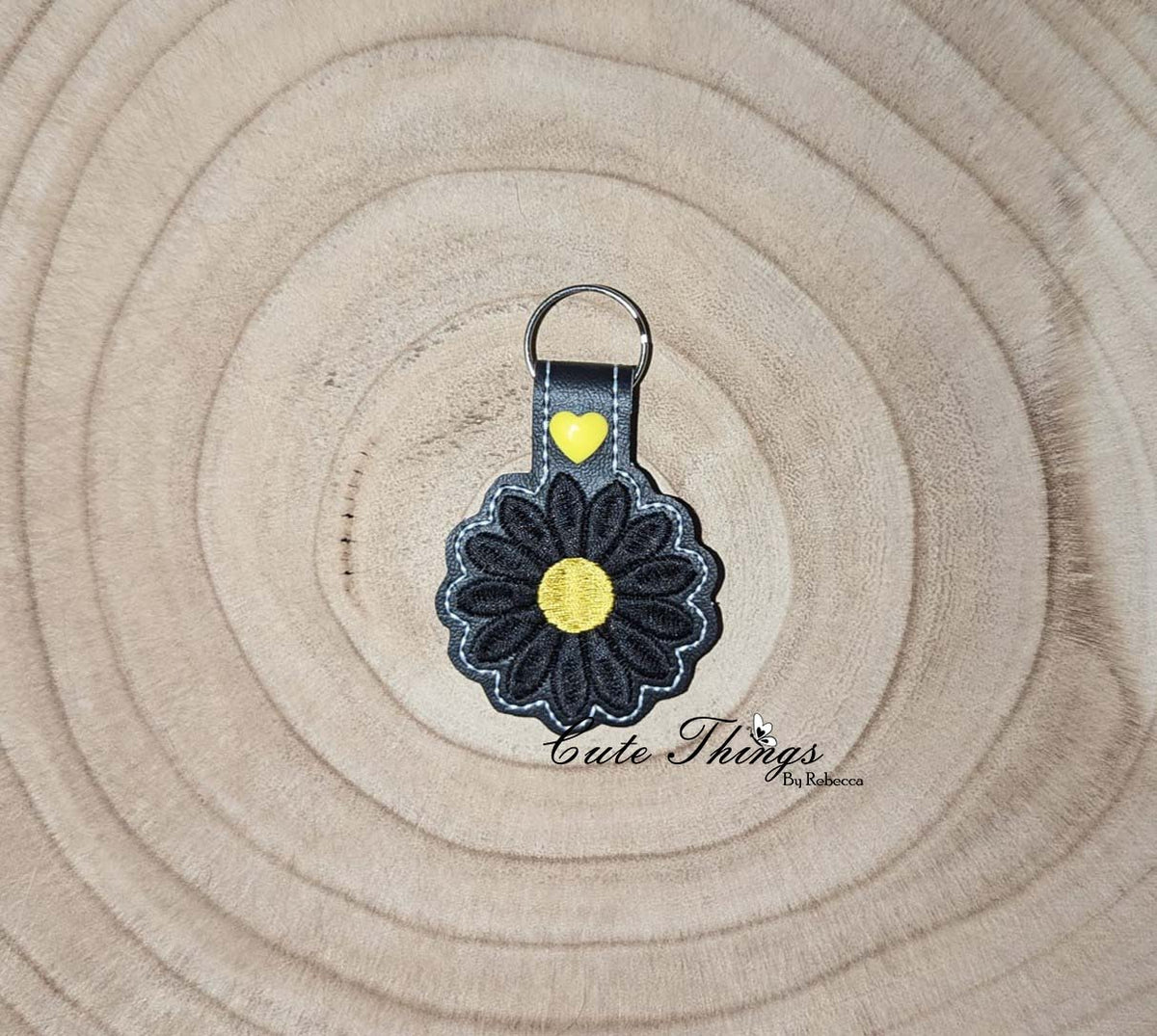 Daisy Snap Tab – Cute Things By Rebecca Embroidery